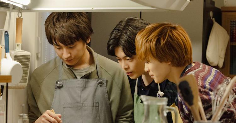 多彩なエンターテイナー“TJ”をananが完全撮り下ろし！『Travis Japanカレンダー 2025.4-2026.3』予約受付中！ | ビューティー、ファッション、エンタメ、占い…最新 ...