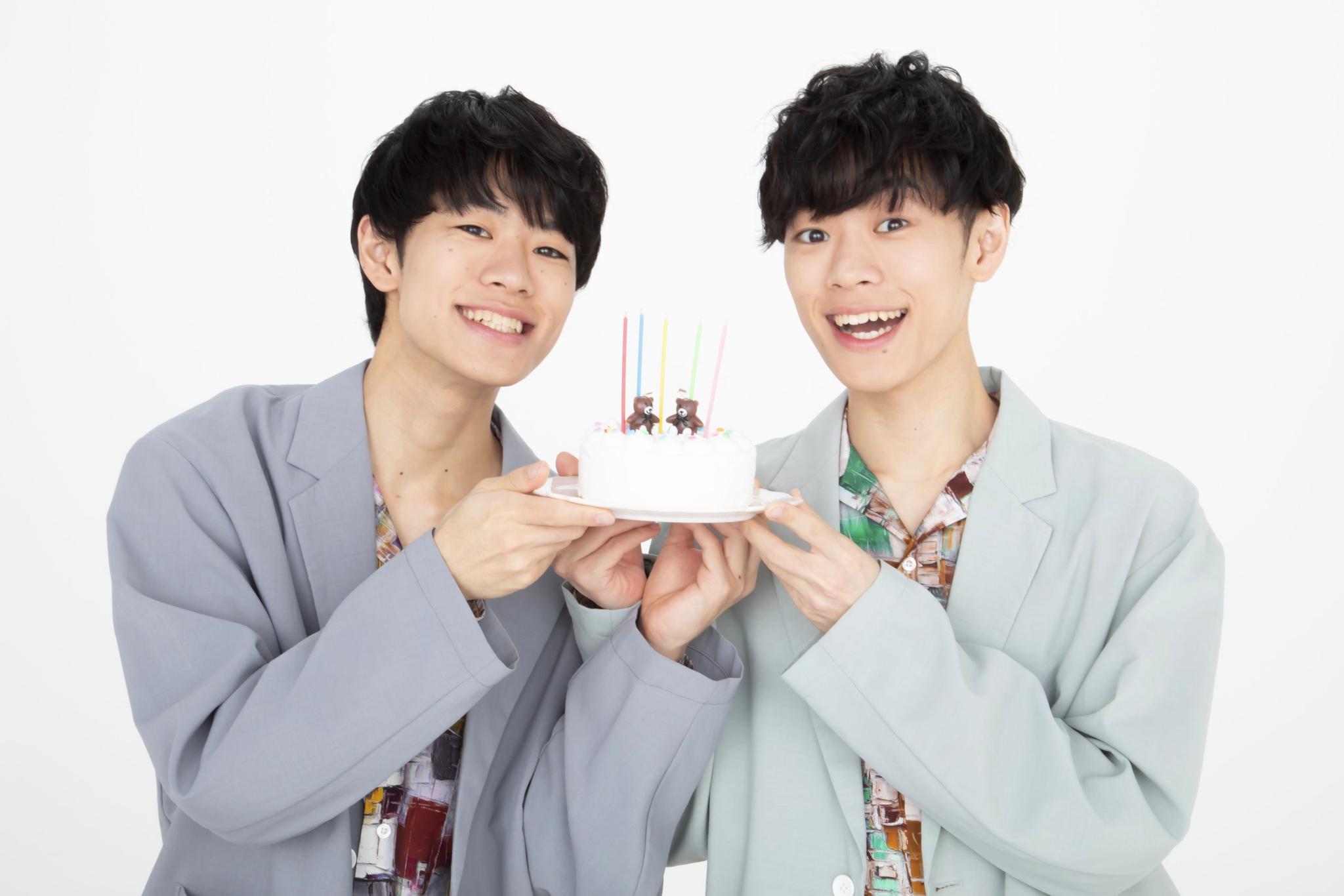 【QuizKnock】祝・東兄弟baton入社！ 24時間クイズのことを考えている双子が進路を決めた理由。 | ビューティー、ファッション、エンタメ、占い…最新情報を毎日更新 | ananweb