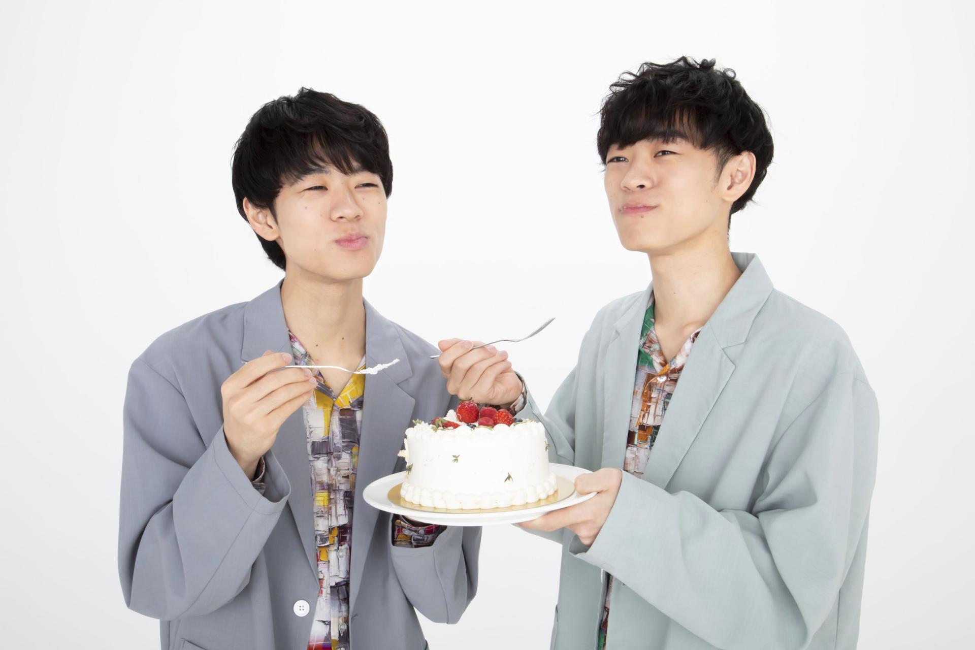 【QuizKnock】祝・東兄弟baton入社！ 24時間クイズのことを考えている双子が進路を決めた理由。 | ビューティー、ファッション、エンタメ、占い…最新情報を毎日更新 | ananweb