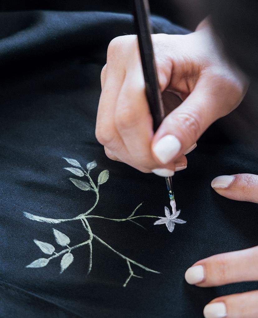 犬山紙子さんの「至福のじぶん時間」は、休日午後の、絵を描くリラックスタイム | ビューティー、ファッション、エンタメ、占い…最新情報を毎日更新 | ananweb