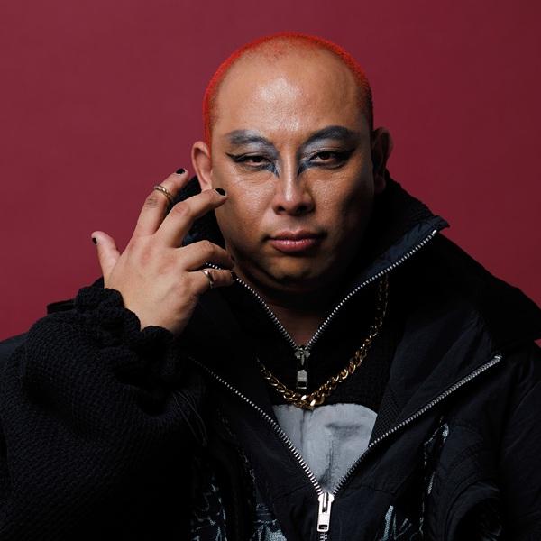 大人もハマる、シルバニアファミリーの世界。超特急・TAKASHIも“シル活”中！ | ビューティー、ファッション、エンタメ、占い…最新情報を毎日更新 | ananweb