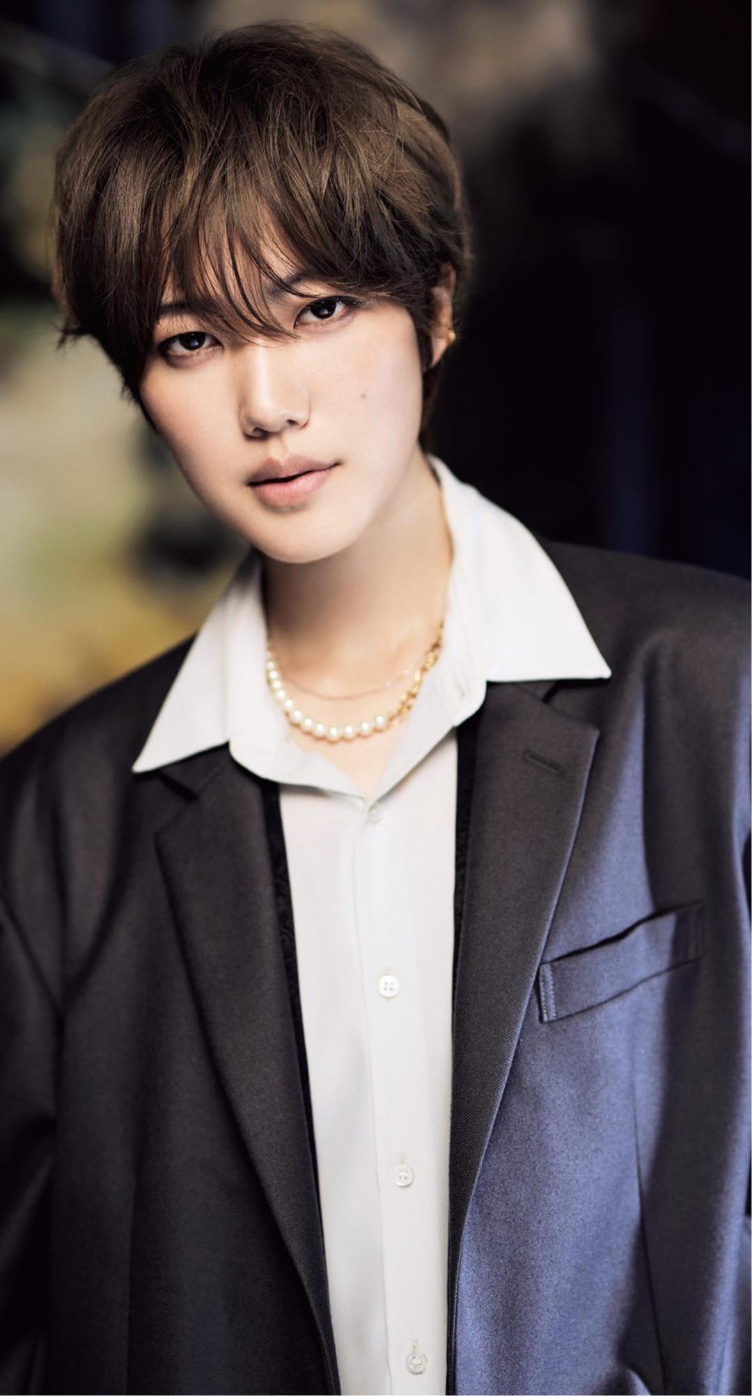 宝塚歌劇団の同期！ 明日海りお＆七海ひろき、甘美なる競演に迫る。 | ビューティー、ファッション、エンタメ、占い…最新情報を毎日更新 | ananweb