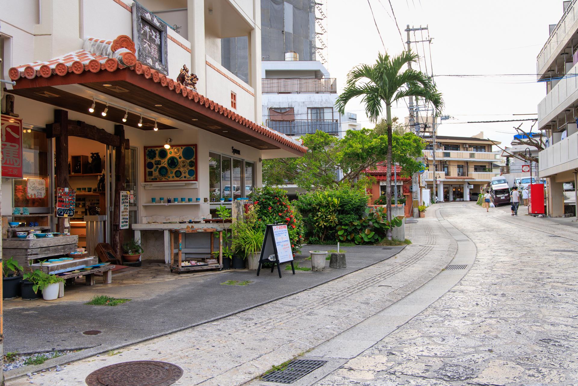 もっと沖縄が好きになる！ 「OMO5沖縄那覇」に泊まって楽しむ、おさんぽ的那覇旅行 | ビューティー、ファッション、エンタメ、占い…最新情報を毎日更新 | ananweb