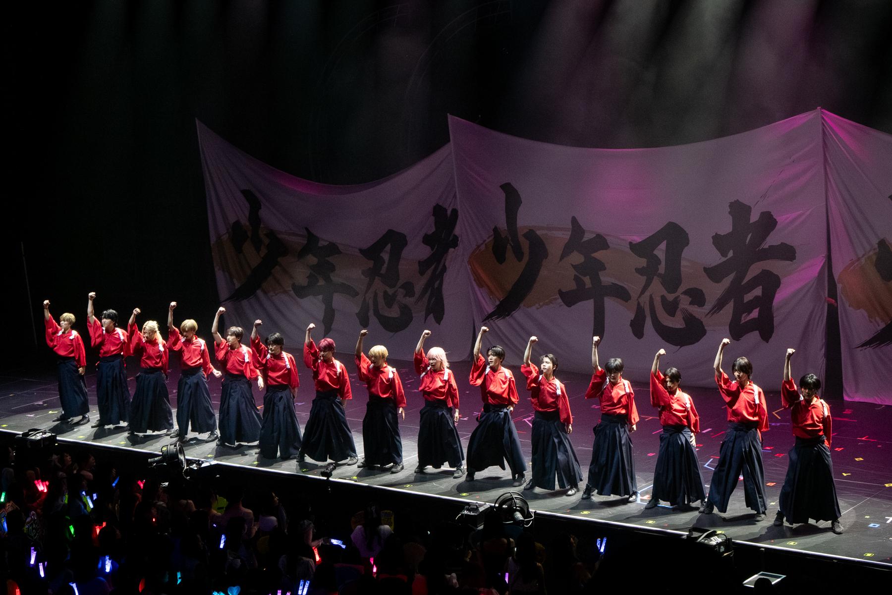 エモーショナルな群舞で魅了する、「This is 少年忍者！」の圧巻のステージをレポート！ | ビューティー、ファッション、エンタメ、占い…最新情報を毎日更新 | ananweb