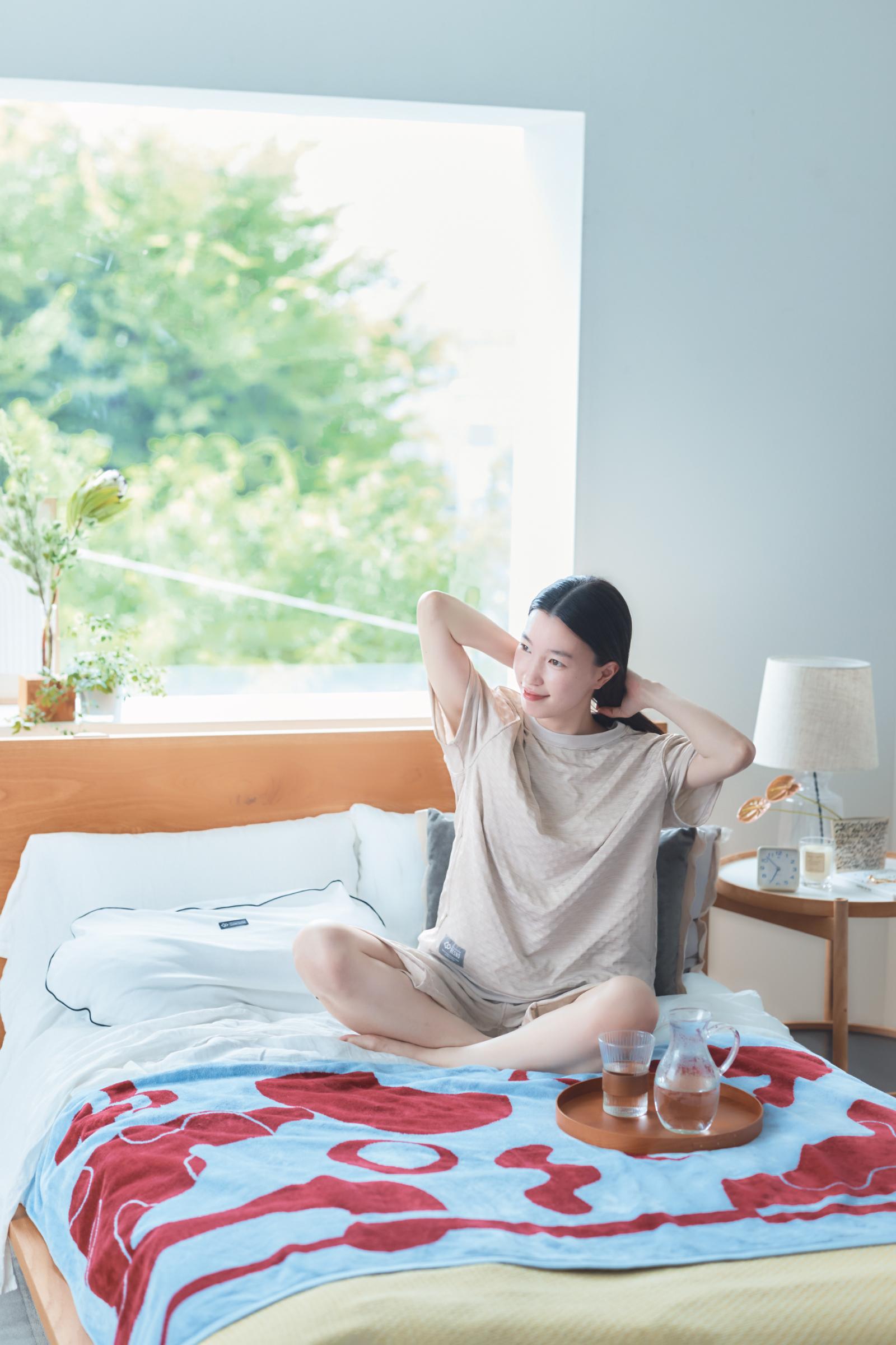 なにわ男子・道枝駿佑さん×高橋恭平さんが9/3（水）発売のanan表紙にバディで初登場！ | ビューティー、ファッション、エンタメ、占い…最新情報を毎日更新 | ananweb