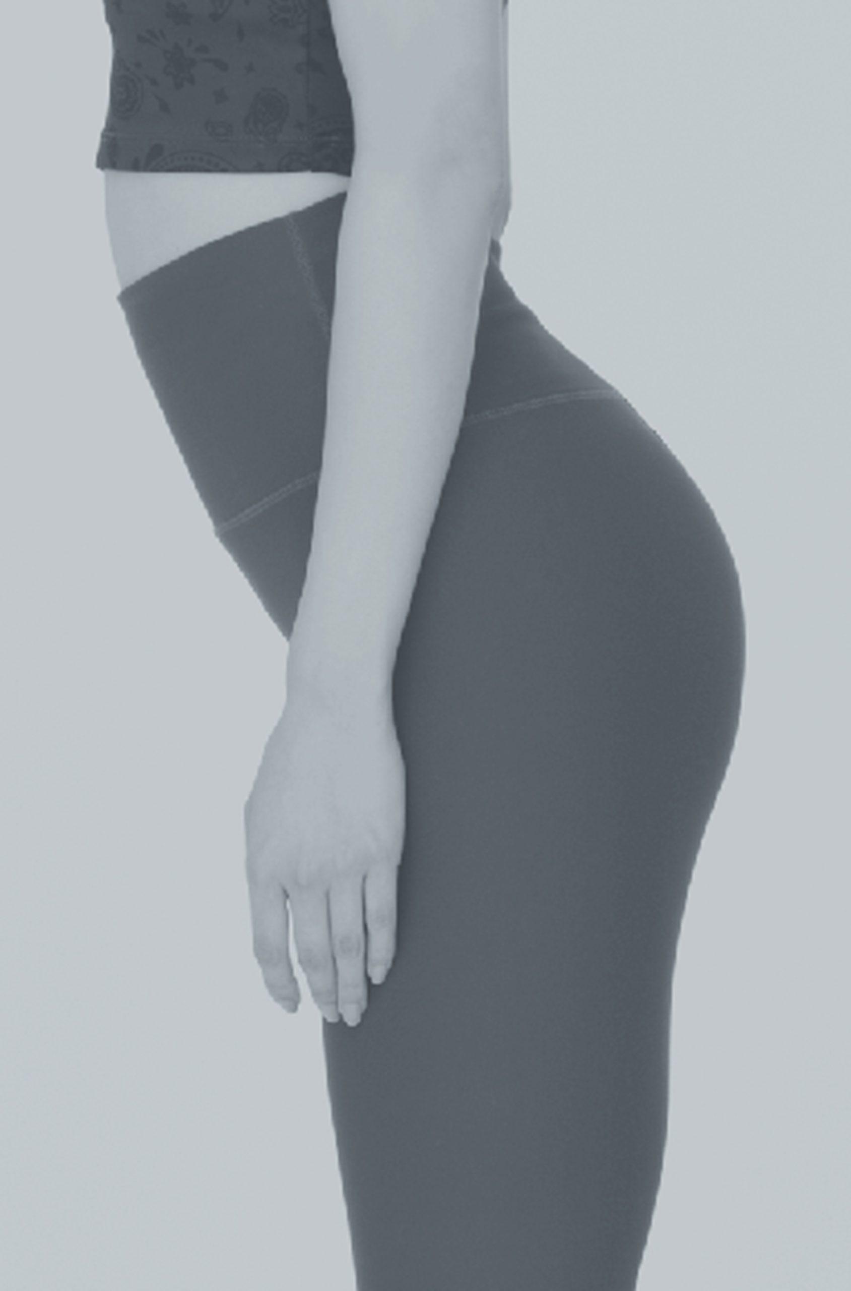 【骨トレ】前後左右の動きでケア！ お尻や脚のラインを崩す主な原因“反り腰”を整える | ビューティー、ファッション、エンタメ、占い…最新情報を毎日更新 | ananweb