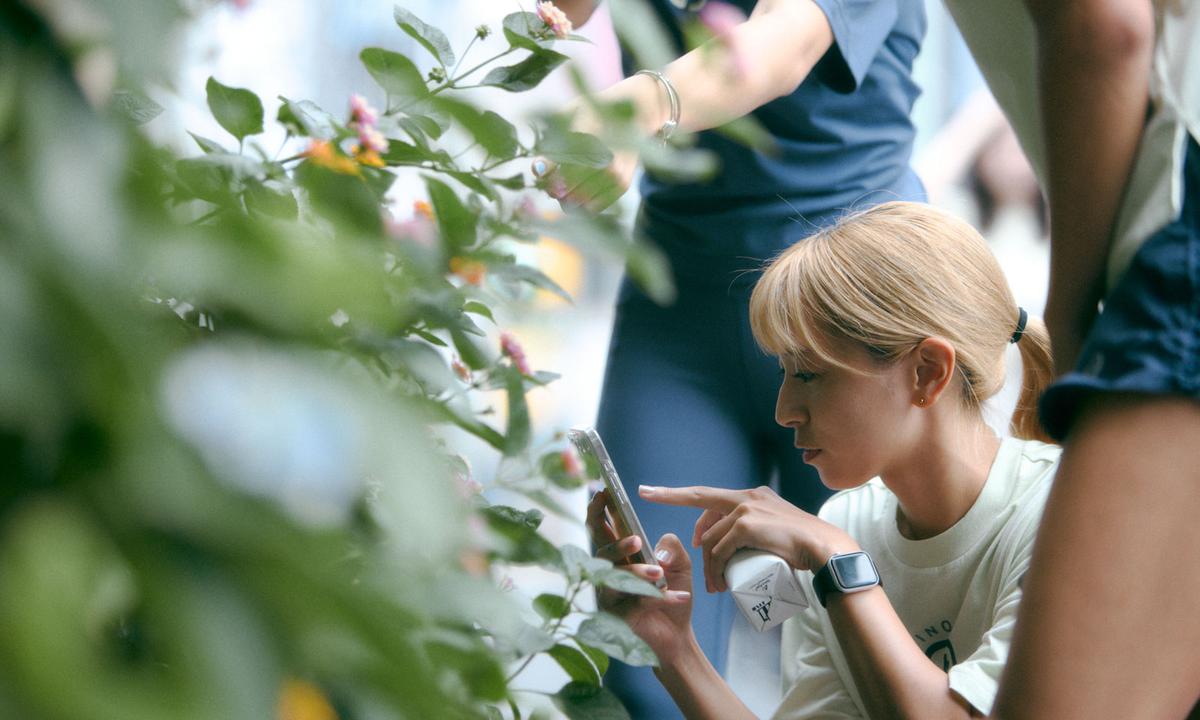 松村北斗さんがanan表紙で、映画『秒速5センチメートル』とWコラボ！ 10/8（水）発売 | ビューティー、ファッション、エンタメ、占い…最新情報を毎日更新 | ananweb