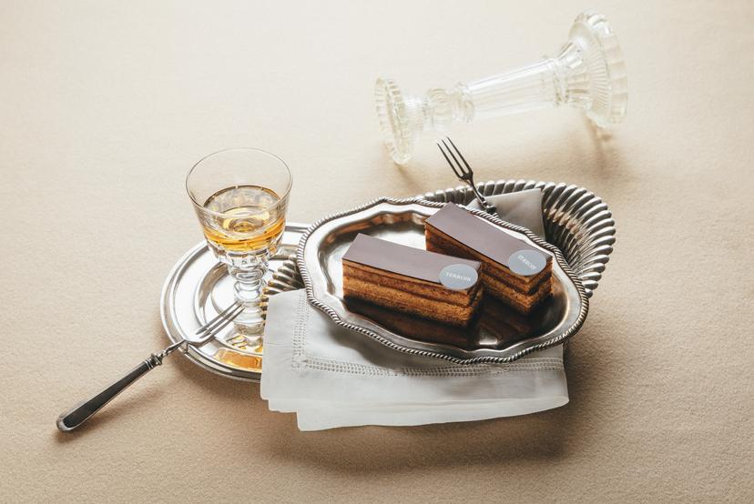 chicoの“お菓子な宝物”『TERROIR by Daichi Okuno』の「オペラ」｜chicoのお菓子な宝物 | ビューティー、ファッション、エンタメ、占い…最新情報を毎日更新 ...