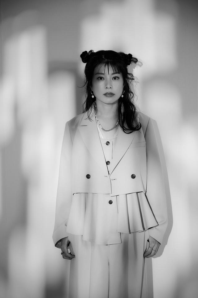 さとうほなみ「出生地が芝居だとしたら、出身地は音楽。大切な2つが自分の芯」 | ビューティー、ファッション、エンタメ、占い…最新情報を毎日更新 | ananweb